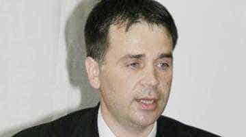 ”Doar primarul de la Bradu îi spune «Stăpâne» lui Mircea Andrei. Şi ...