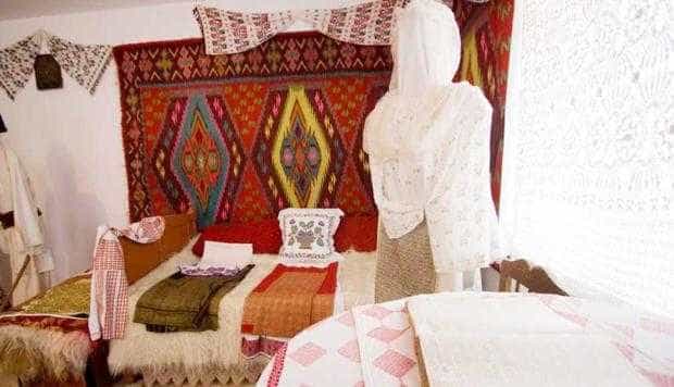 Muzeul Satului „Ion Chelcea” din comuna argeşeană Boteni - Jurnalul de ...